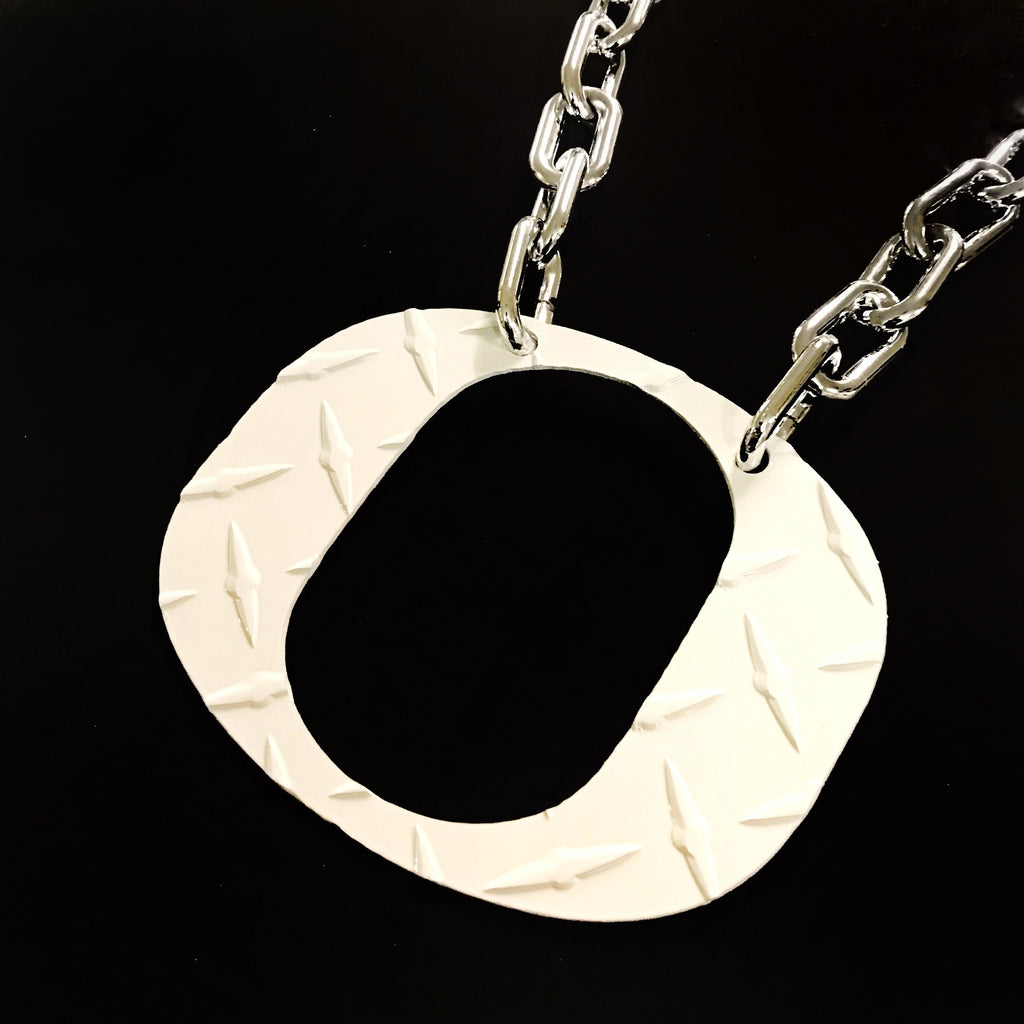 O Chain-University of Oregon Ducks-Aluminum Diamond Plate-White-O Neck ...